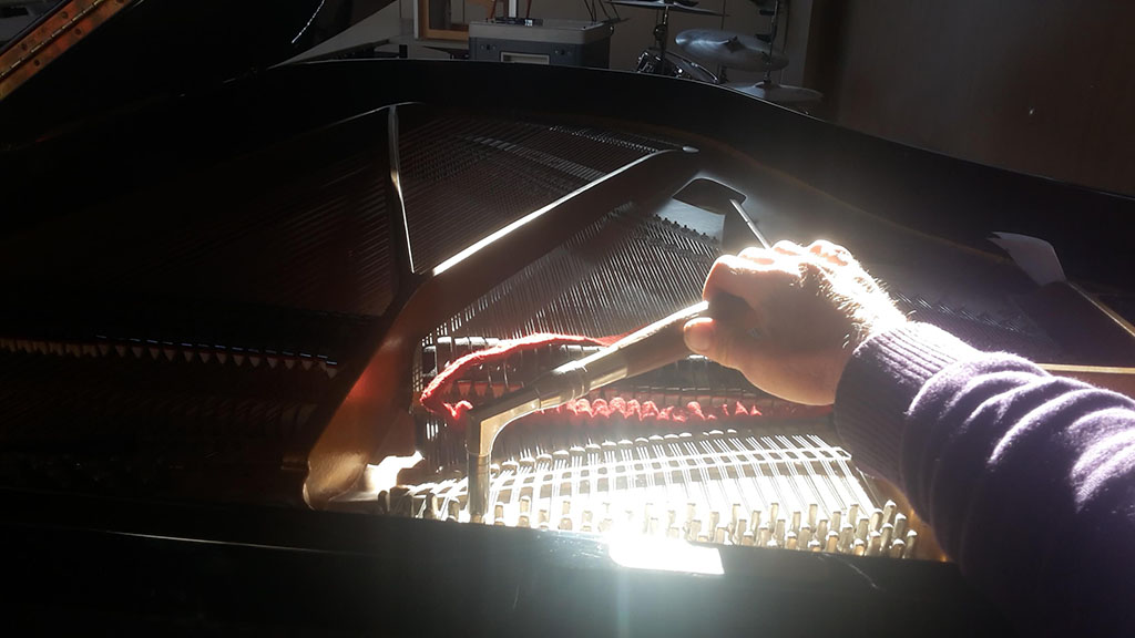 Home - Klavierstriegel